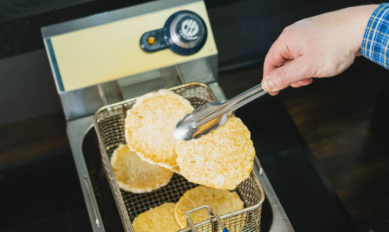 Frittierfett oder Öl? Was eignet sich besser zum Frittieren?